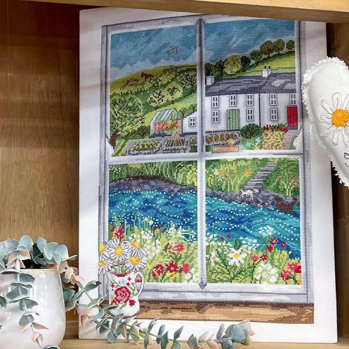 Daisy Window Cross Stitch Kit, Bothy Threads – Sew Inspiring UK